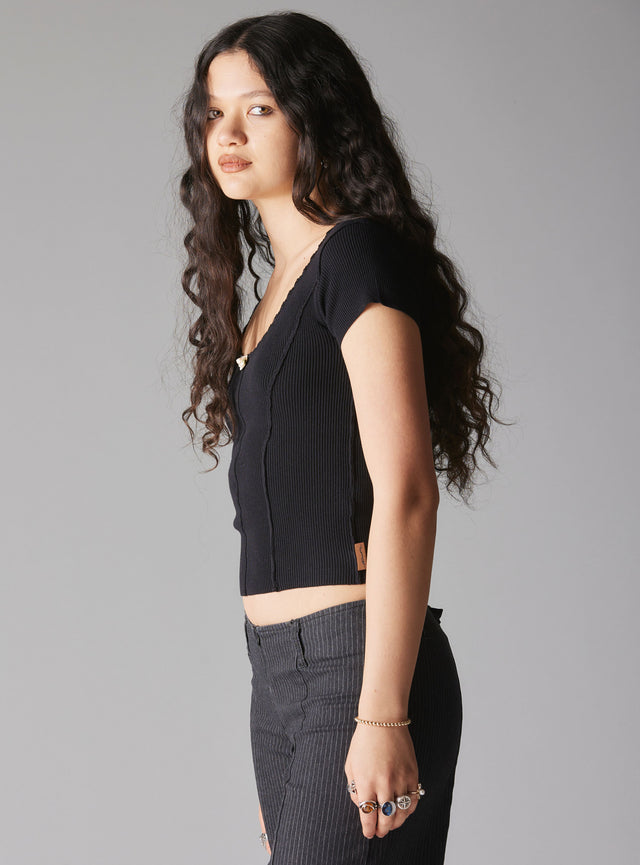 XAE Ribbed Crop Top