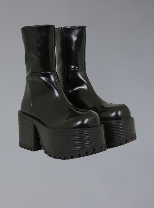 UNIF | Slug Boot
